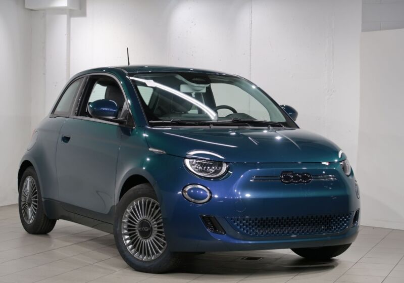 Fiat 500e ocean green Berlina NT0CMTN | Facile.it